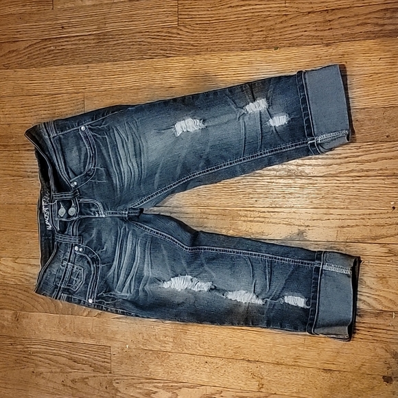 Almost Famous | Pants & Jumpsuits | Almost Famous Distressed Capris ...